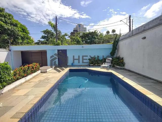 Casa / Sobrado para Venda em Guarujá/SP Jardim Virgínia 6 Quartos