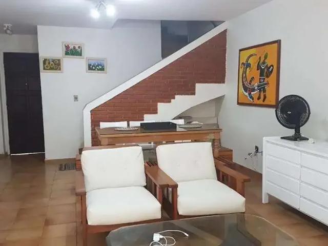Casa / Sobrado para Venda em Guarujá/SP Loteamento João Batista Julião 3 Quartos