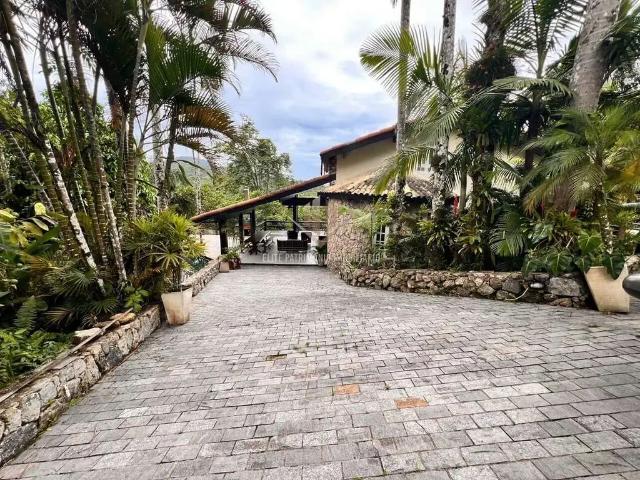 Casa / Sobrado para Venda em Guarujá/SP Sítio São Pedro 5 Quartos