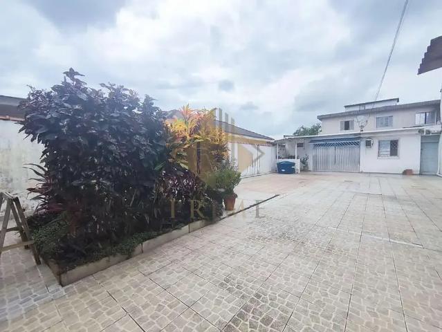 Casa / Sobrado para Venda em Guarujá/SP Sítio Paecara Vicente de Carvalho 3 Quartos