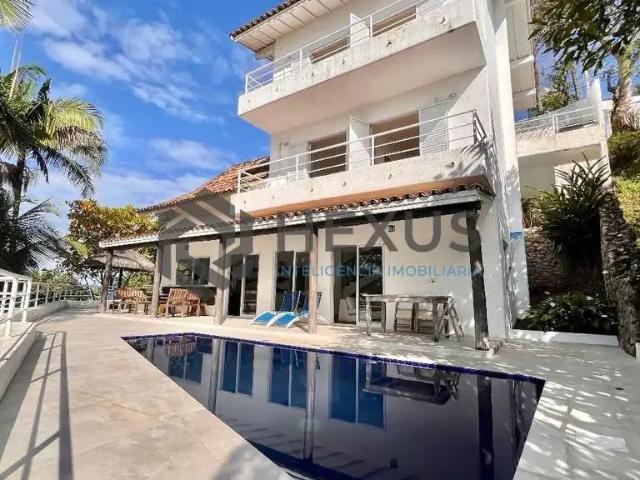 Casa / Sobrado para Venda em Guarujá/SP Península 4 Quartos