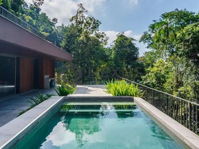 Casa / Sobrado para Venda em Guarujá/SP Praia de São Pedro 5 Quartos