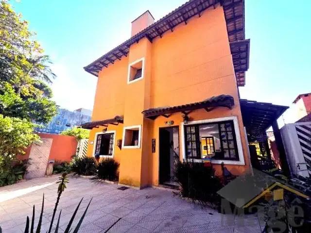 Casa / Sobrado para Venda em Guarujá/SP Tombo 5 Quartos