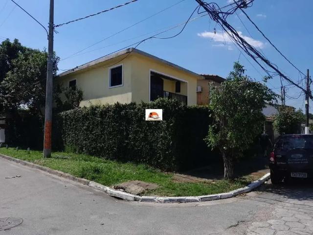 Casa / Sobrado para Venda em Guarujá/SP Vicente de Carvalho 3 Quartos