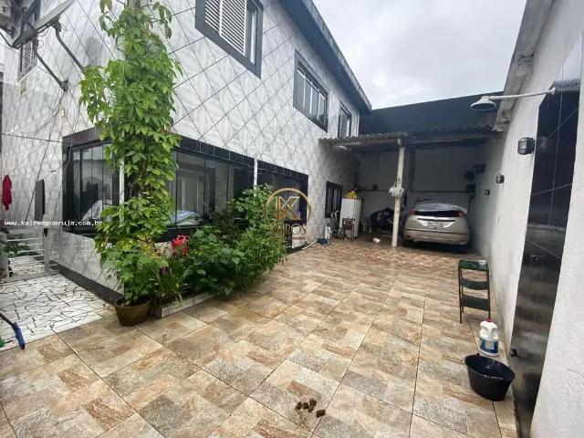 Casa / Sobrado para Venda em Guarujá/SP Vila Zilda 3 Quartos