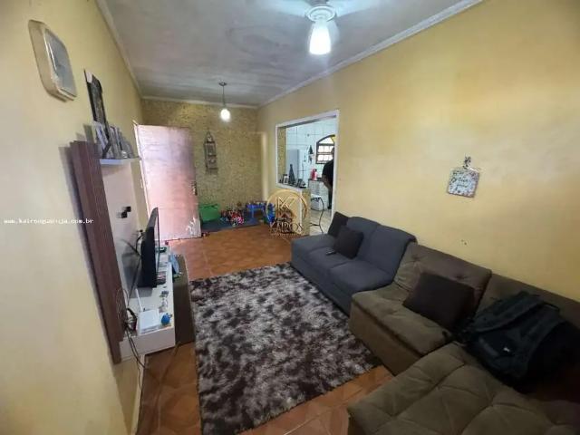 Casa / Sobrado para Venda em Guarujá/SP Vila Áurea Vicente de Carvalho 4 Quartos