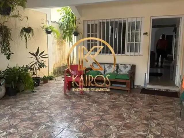Casa / Sobrado para Venda em Guarujá/SP Vila Santo Antônio 3 Quartos