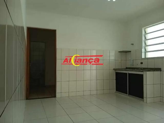 Casa / Sobrado para Venda em Guarulhos/SP Vila Adelaide Perella 4 Quartos