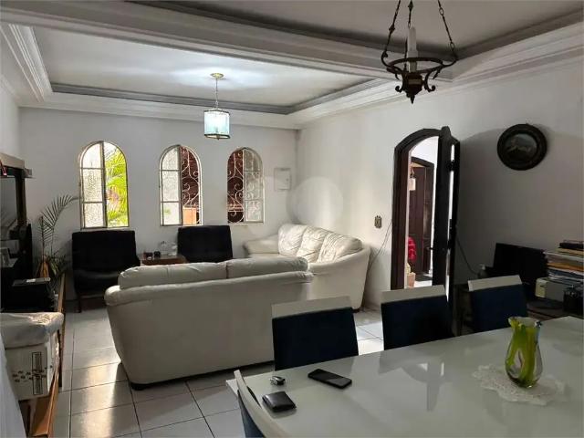 Casa / Sobrado para Venda em Guarulhos/SP Vila Cocaia 4 Quartos