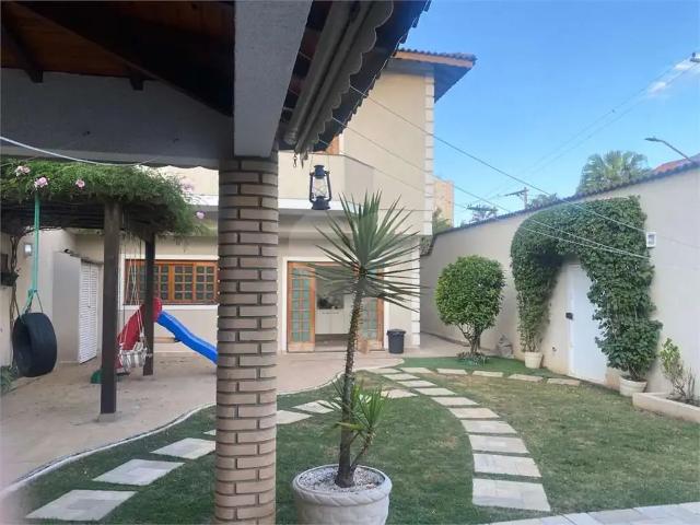 Casa / Sobrado para Venda em Guarulhos/SP Vila Galvão 4 Quartos