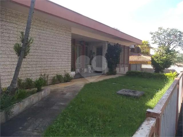 Casa / Sobrado para Venda em Guarulhos/SP Vila Galvão 4 Quartos