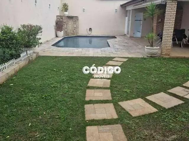 Casa / Sobrado para Venda em Guarulhos/SP Vila Galvão 4 Quartos
