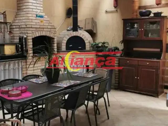 Casa / Sobrado para Venda em Guarulhos/SP Vila Galvão 4 Quartos