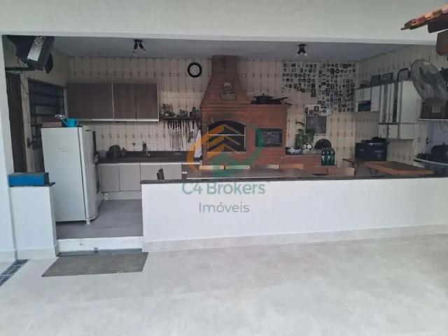 Casa / Sobrado para Venda em Guarulhos/SP Vila Galvão 5 Quartos