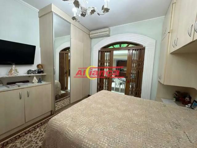 Casa / Sobrado para Venda em Guarulhos/SP Vila Galvão 3 Quartos