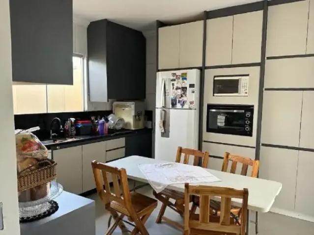 Casa / Sobrado para Venda em Guarulhos/SP Vila Galvão 3 Quartos