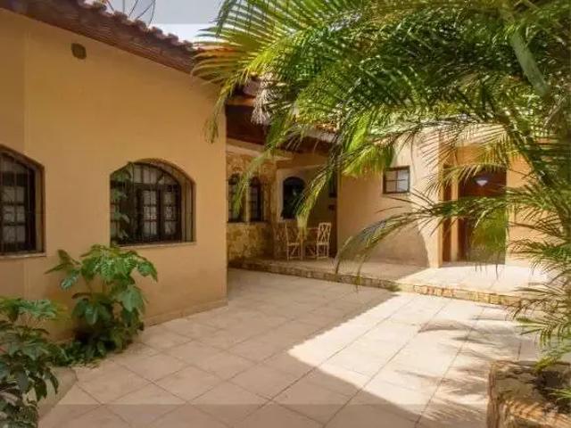 Casa / Sobrado para Venda em Guarulhos/SP Vila Galvão 3 Quartos