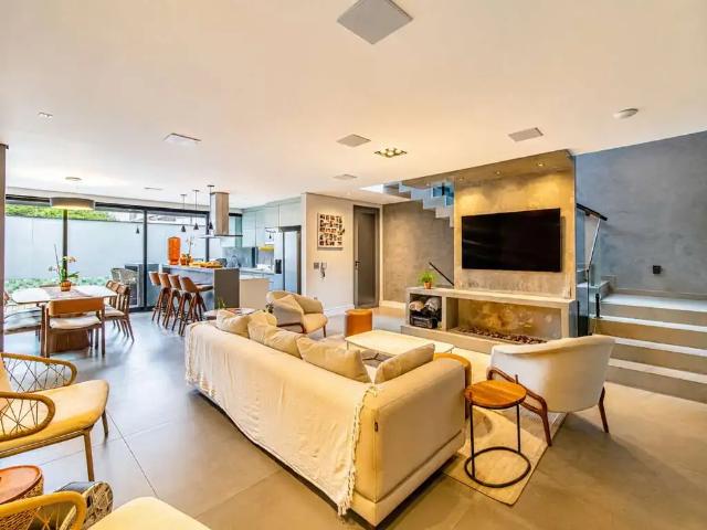 Casa / Sobrado para Venda em Guarulhos/SP Vila Rosália 4 Quartos