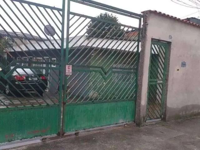 Casa / Sobrado para Venda em Guarulhos/SP Cidade Martins 2 Quartos