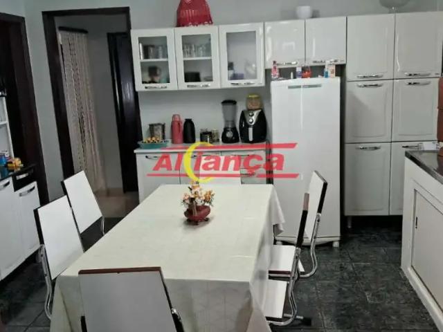 Casa / Sobrado para Venda em Guarulhos/SP Cidade Serodio 5 Quartos