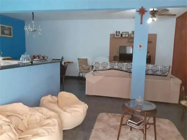 Casa / Sobrado para Venda em Guarulhos/SP Jardim Cumbica 5 Quartos