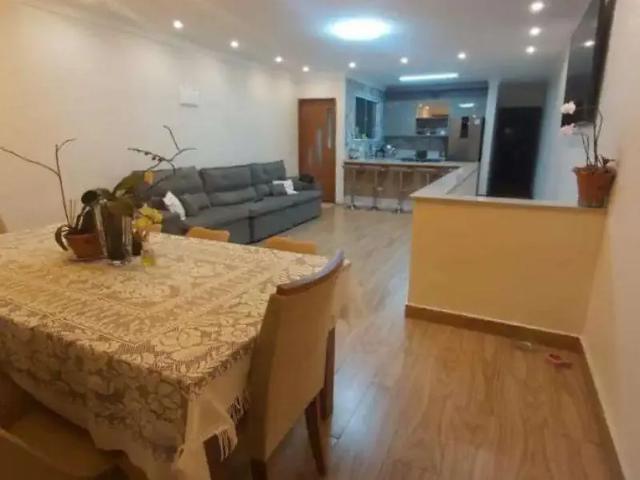 Casa / Sobrado para Venda em Guarulhos/SP Jardim Adriana 4 Quartos