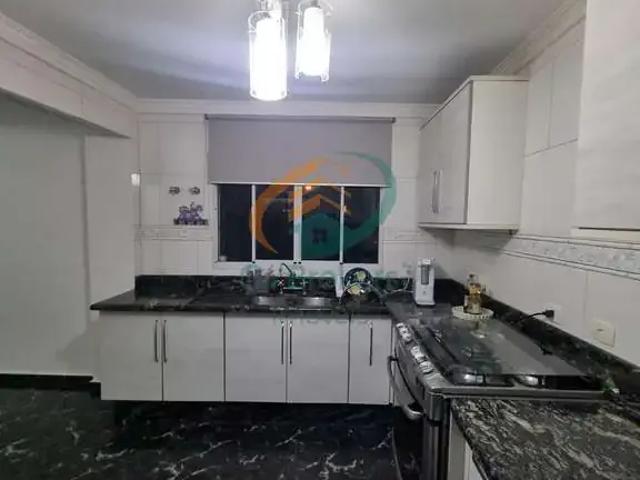 Casa / Sobrado para Venda em Guarulhos/SP Jardim Adriana 5 Quartos