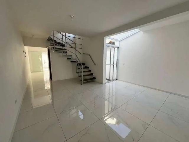 Casa / Sobrado para Venda em Guarulhos/SP Jardim Adriana 3 Quartos