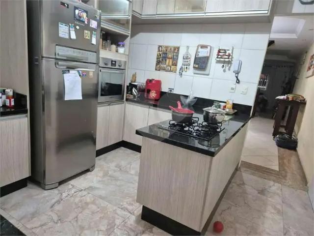 Casa / Sobrado para Venda em Guarulhos/SP Jardim Bom Clima 5 Quartos