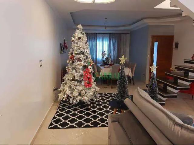 Casa / Sobrado para Venda em Guarulhos/SP Jardim Bebedouro 4 Quartos