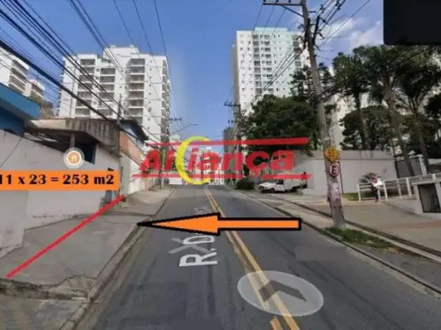 Casa / Sobrado para Venda em Guarulhos/SP Jardim Flor da Montanha 6 Quartos