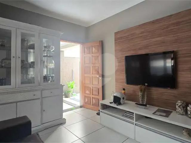 Casa / Sobrado para Venda em Guarulhos/SP Jardim Flor da Montanha 2 Quartos