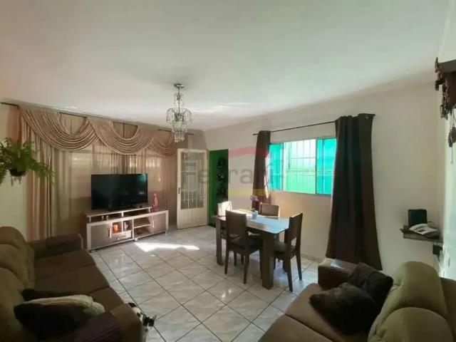 Casa / Sobrado para Venda em Guarulhos/SP Jardim Monte Carmelo 4 Quartos