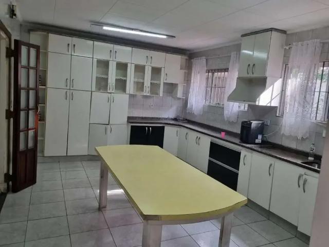 Casa / Sobrado para Venda em Guarulhos/SP Jardim Monte Carmelo 5 Quartos