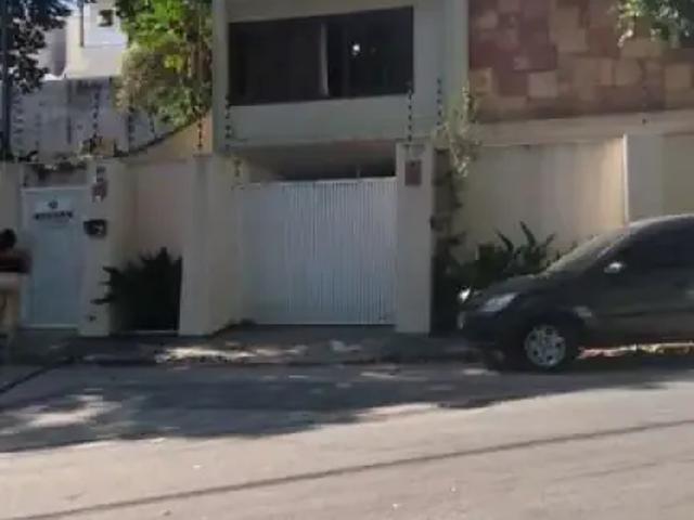 Casa / Sobrado para Venda em Guarulhos/SP Jardim Maia 4 Quartos