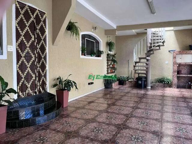 Casa / Sobrado para Venda em Guarulhos/SP Jardim São Domingos 3 Quartos
