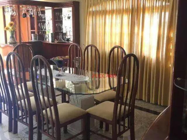 Casa / Sobrado para Venda em Guarulhos/SP Jardim Santa Mena 4 Quartos