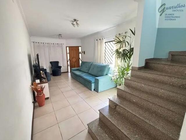 Casa / Sobrado para Venda em Guarulhos/SP Jardim Santa Mena 4 Quartos