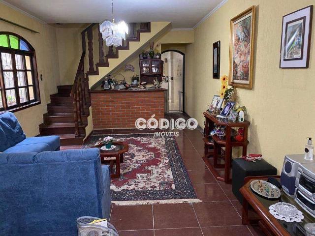 Casa / Sobrado para Venda em Guarulhos/SP Jardim Santa Mena 4 Quartos