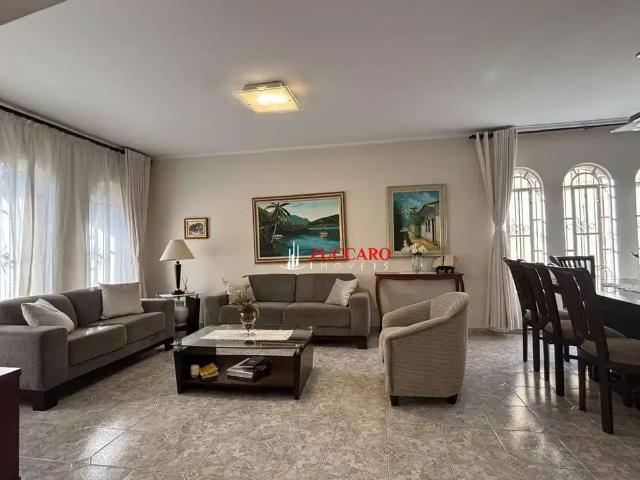 Casa / Sobrado para Venda em Guarulhos/SP Jardim Santa Mena 4 Quartos