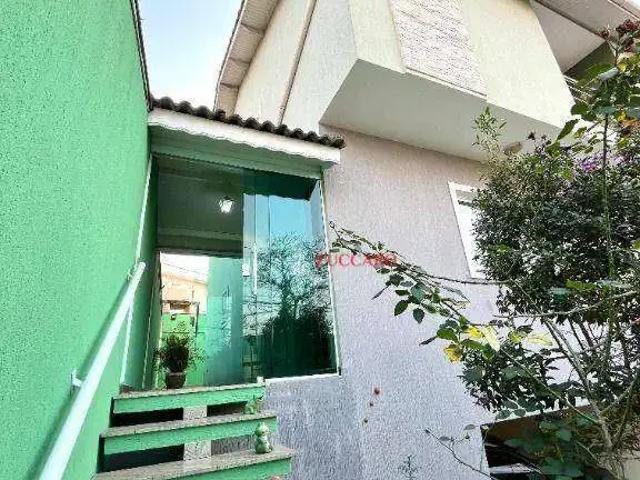Casa / Sobrado para Venda em Guarulhos/SP Jardim Santa Mena 3 Quartos