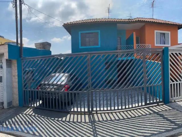 Casa / Sobrado para Venda em Guarulhos/SP Jardim Santa Mena 3 Quartos