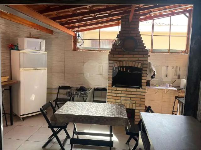 Casa / Sobrado para Venda em Guarulhos/SP Jardim Santa Mena 3 Quartos