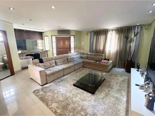 Casa / Sobrado para Venda em Guarulhos/SP Jardim Santa Mena 3 Quartos