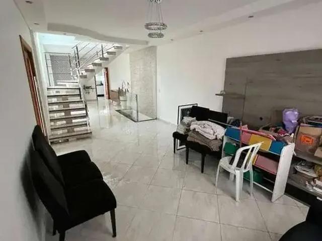 Casa / Sobrado para Venda em Guarulhos/SP Jardim Santa Mena 3 Quartos