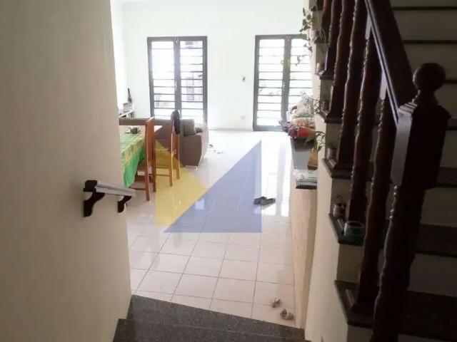 Casa / Sobrado para Venda em Guarulhos/SP Jardim Santa Mena 3 Quartos