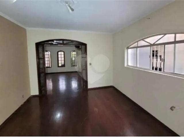 Casa / Sobrado para Venda em Guarulhos/SP Jardim Santa Mena 3 Quartos