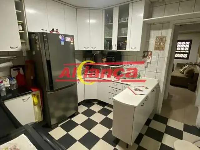 Casa / Sobrado para Venda em Guarulhos/SP Jardim Paraventi 2 Quartos