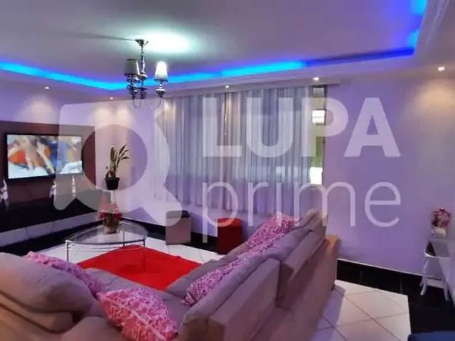 Casa / Sobrado para Venda em Guarulhos/SP Jardim Paraventi 4 Quartos