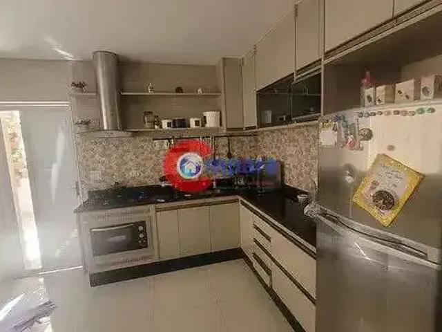 Casa / Sobrado para Venda em Guarulhos/SP Parque Flamengo 4 Quartos